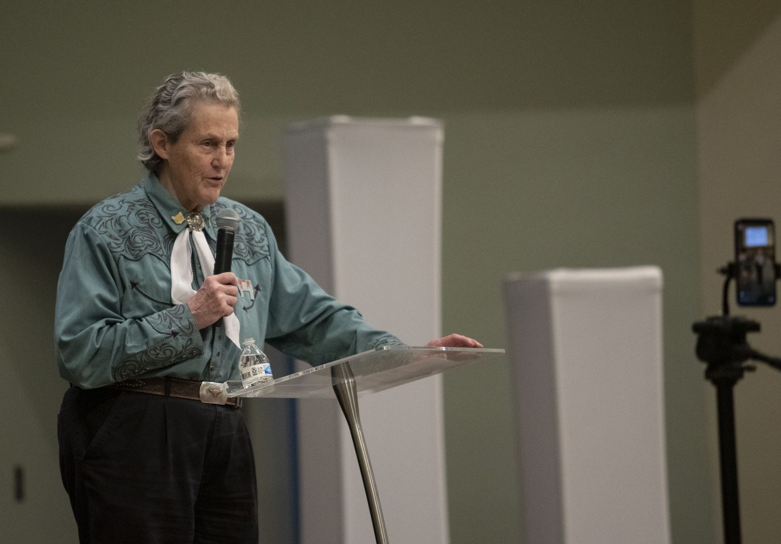 More than 500 turn out to hear autism activist Dr. Temple Grandin at ...